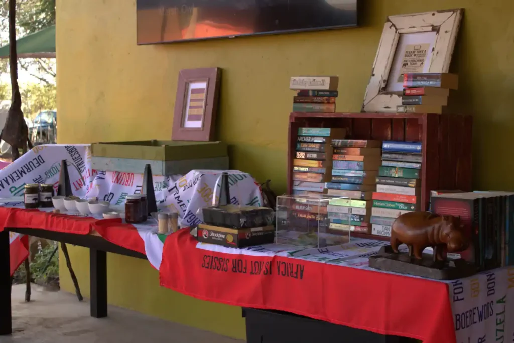 Bushveld Craft Market in Dinokeng | Rusty Rhino